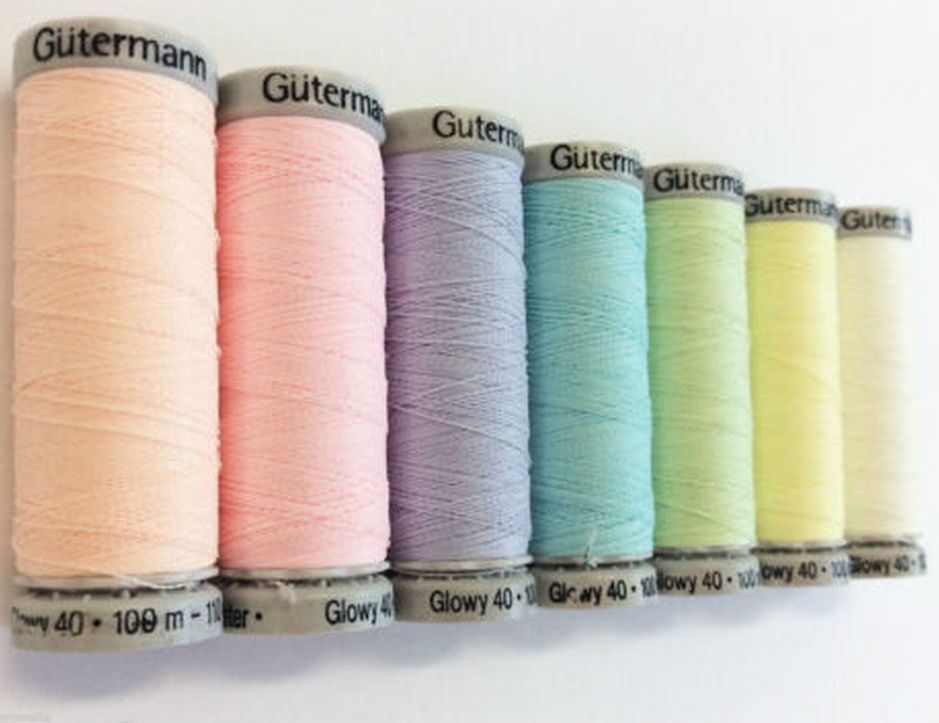 Gutermann Glowy 40 Thread 100m, Glow In The Dark Luminescent